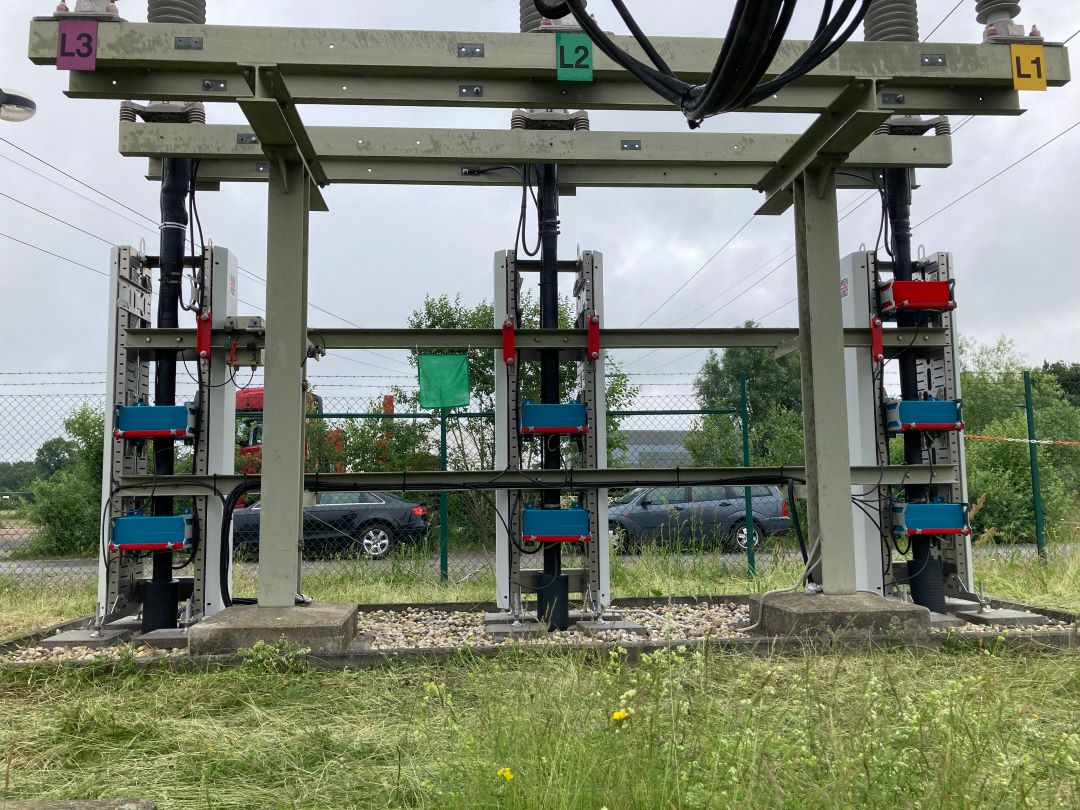 HIGHVOLT Prüftechnik Dresden GmbH & Reliable cables all the way from ...